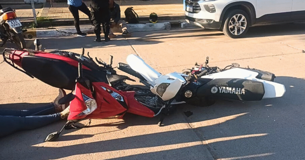 San Cristóbal: Choque entre dos motos en Alvear al 900 dejó a sus ...