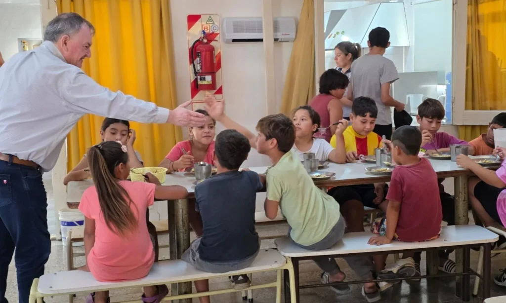 El senador Michlig visitó las localidades de Soledad y Ñanducita en ...